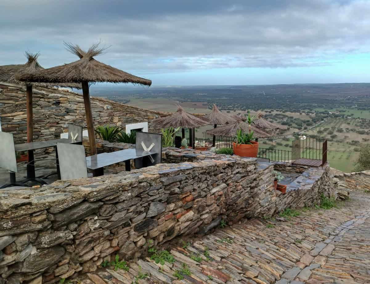 Monsaraz, Portugal – Destination Eat Drink – The Travel Site for Foodies